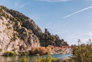 Omis Kroatien: 15 Lieblingsorte, Geheimtipps & schönste Strände